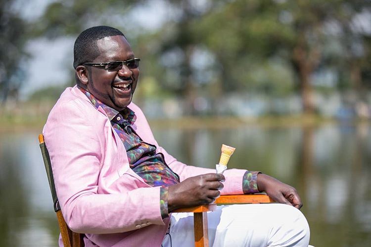 Churchill fires back at a fan who enquired how much he pays - BNN