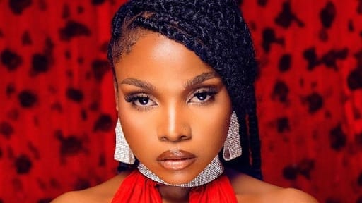 ZUCHU OPENS UP ON FATHER’S REJECTION, SAYS SHE SAW HIM ONCE BETWEEN ...